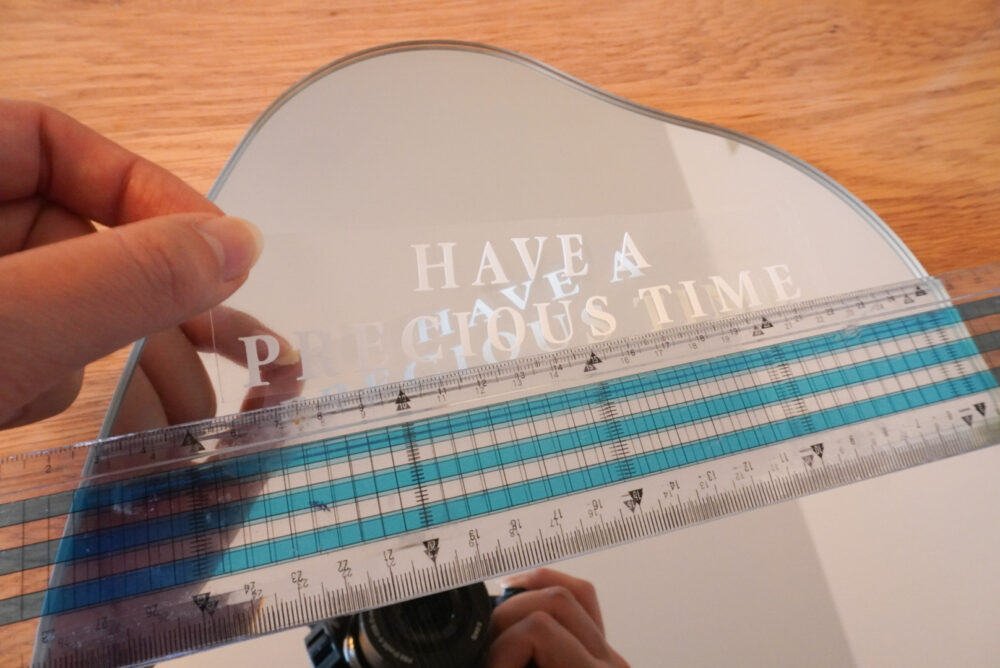 1分で完成！カッティングシートを貼るだけのウェルカムミラーDIY | ARCH DAYS