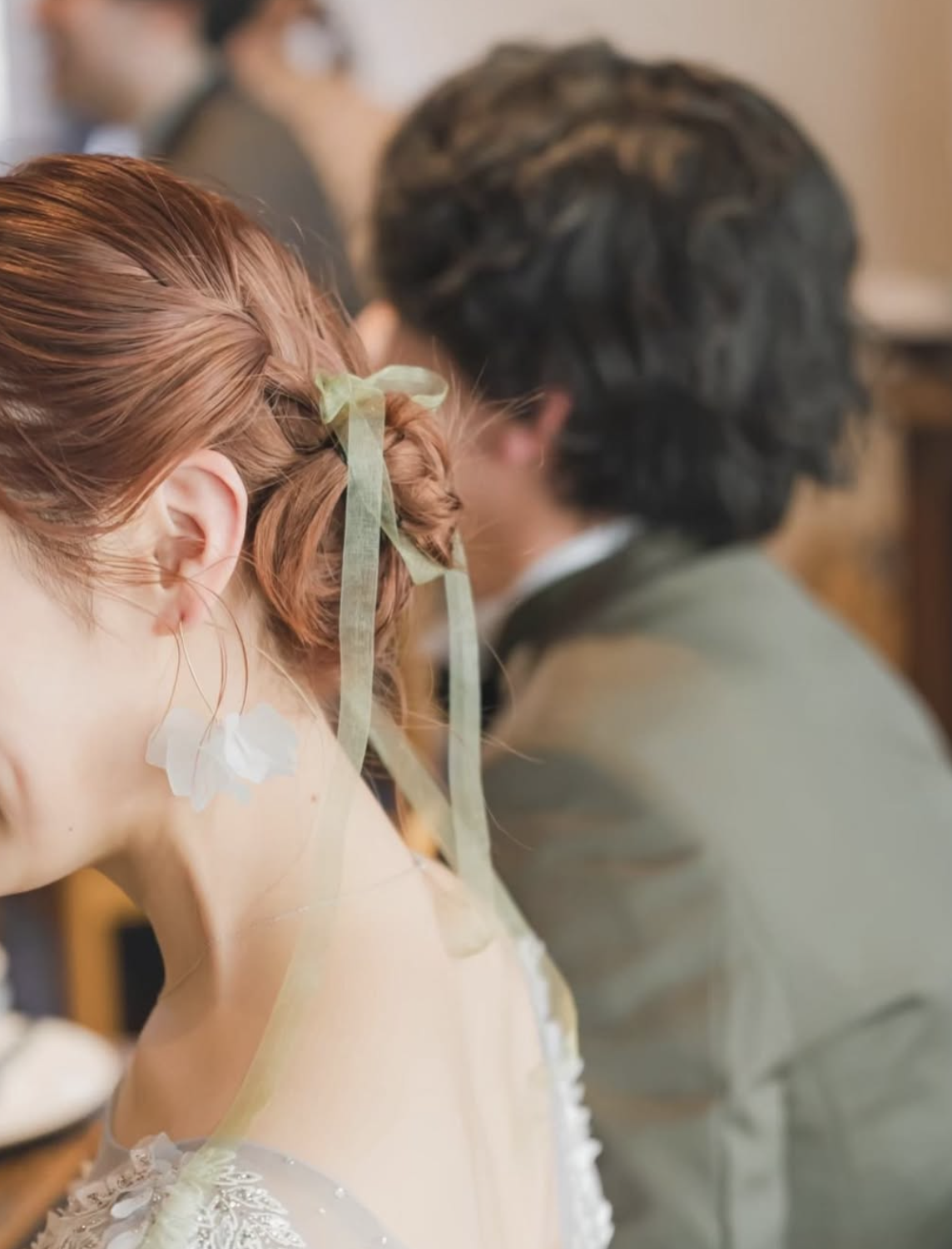 【総集編】結婚式で真似したい！おしゃれ花嫁のリボンアレンジ20選｜ヘア,結婚証明書,ペーパーアイテム,ケーキetc... | ARCH DAYS