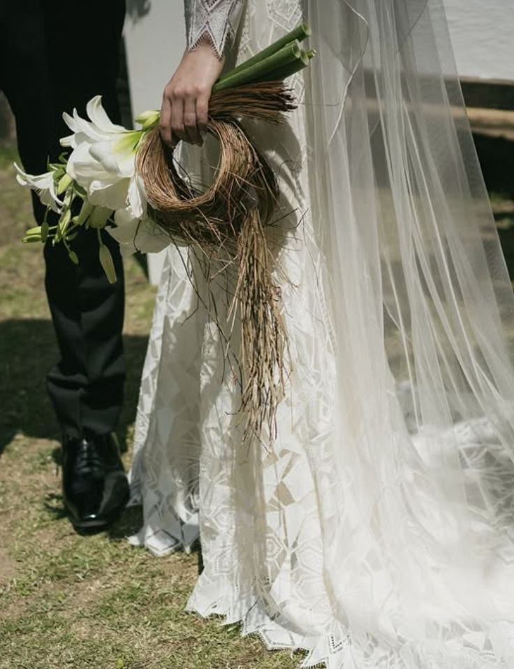 夏に取り入れたい「ヘルシー」なウェディングアイディア&演出15選｜タイトヘア,枝ブーケetc... | ARCH DAYS