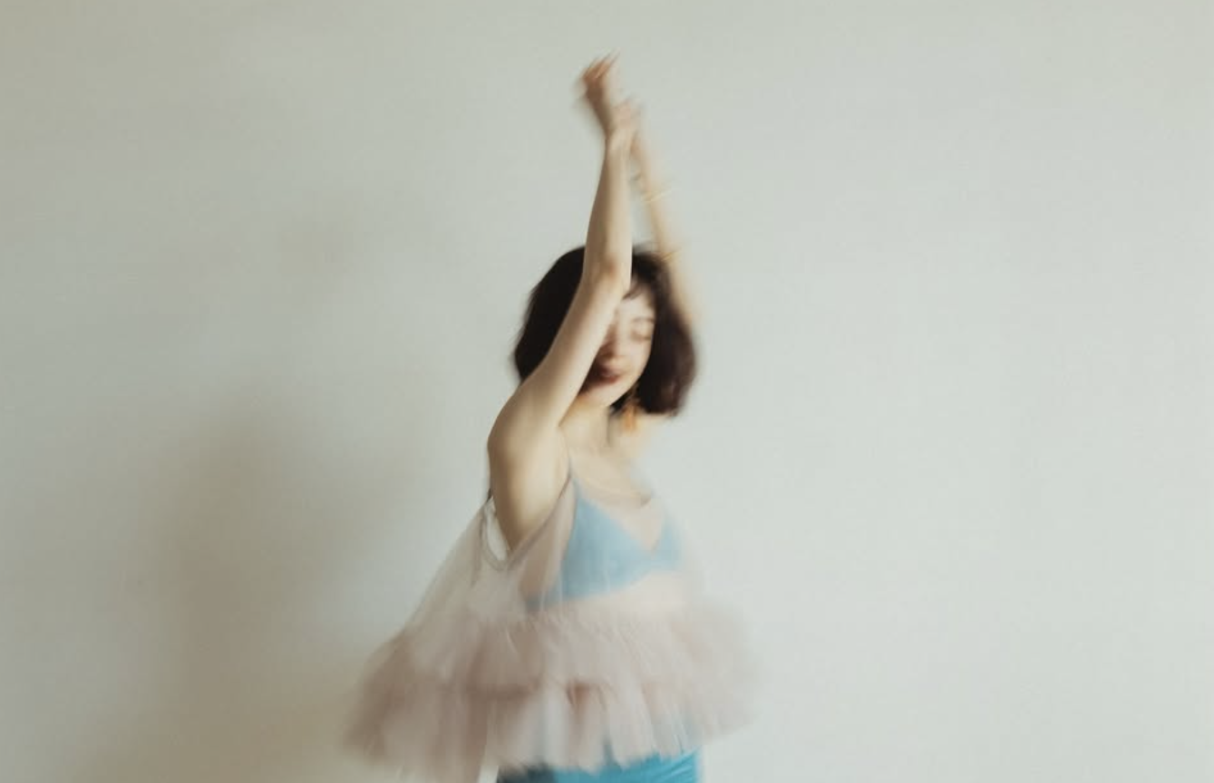 ウェディングドレスブランド「soi.」の“自分の芯に触れるような一着”に心打たれる｜ディレクターの想いやコレクションを独占特集 | ARCH DAYS